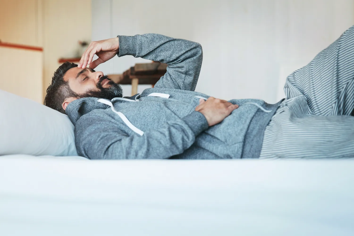 3 Best Sleeping Positions for Back Pain - Transfer Master